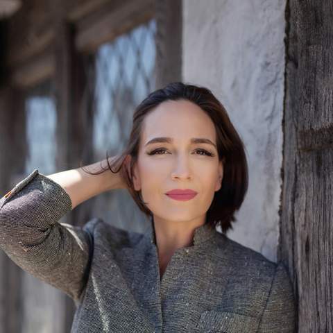 Kate Lindsey | Outhere Music